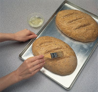 Finishing the Bread | HowStuffWorks