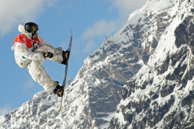 10 Best Snowboarding Spots in the United States | MapQuest Travel